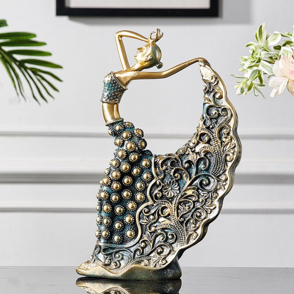 Dancer resin statue – Splurg'd Studio