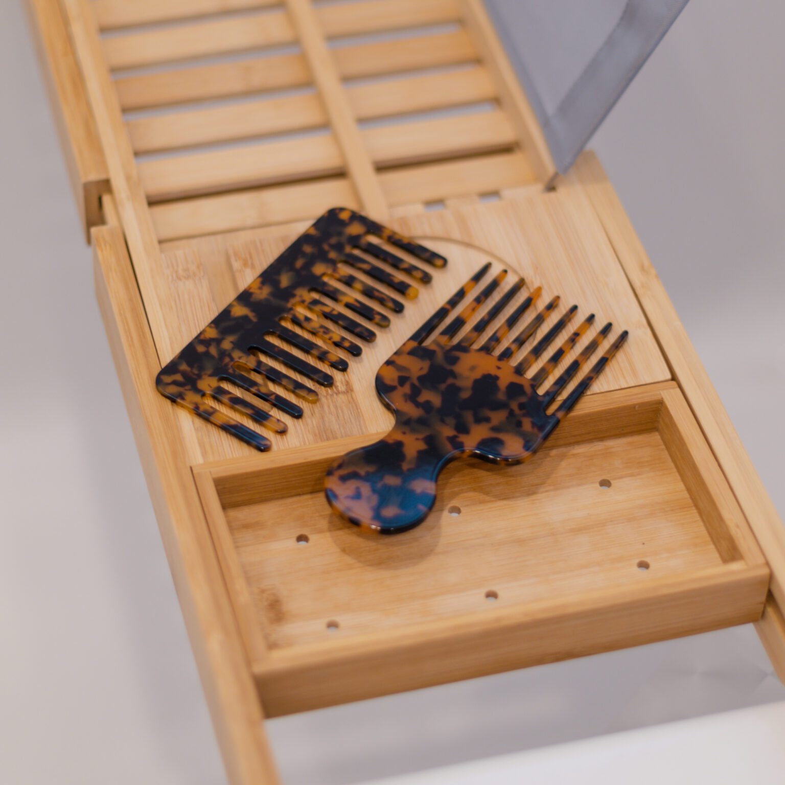 Resin handmade slim hair pick – Splurg'd Studio